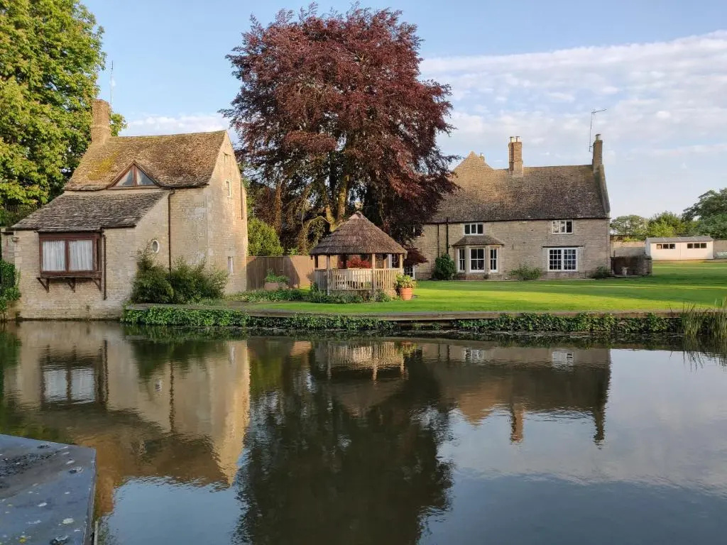 River Nene Cottages - Kinnso