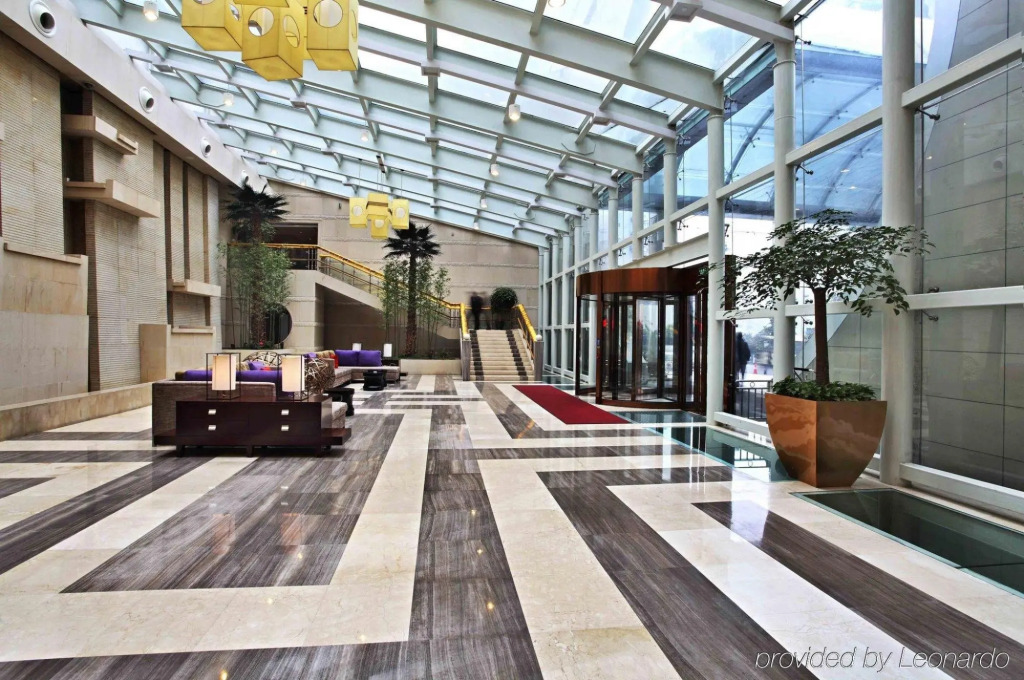 Crowne Plaza Chongqing Riverside - reviews,open hours,photo spots ...