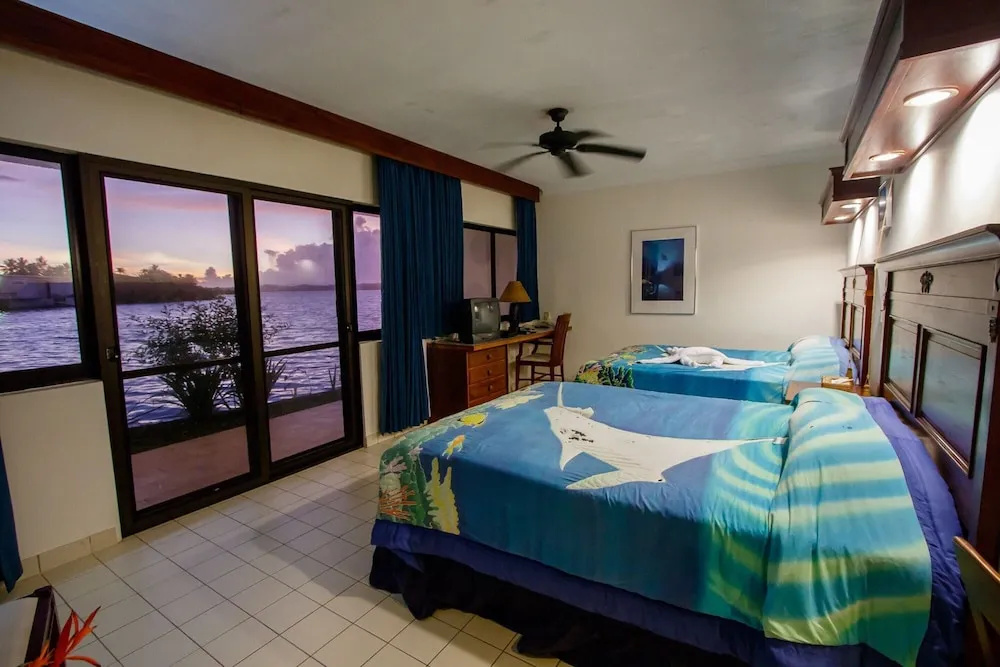 Manta Ray Bay Resort - Kinnso