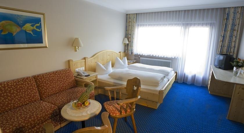 Отель BRUNELLA Hotel & Restaurant Vandans - Montafon 3*, Sankt Anton im ...