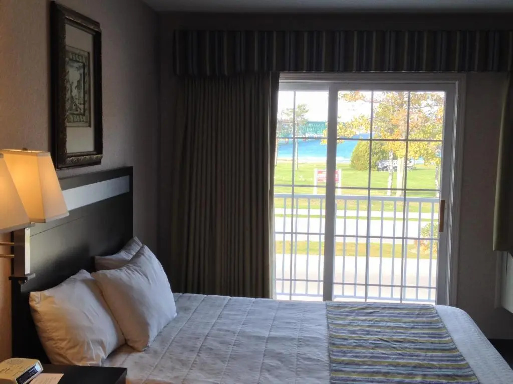 Parkside Inn Bridgeview - Kinnso