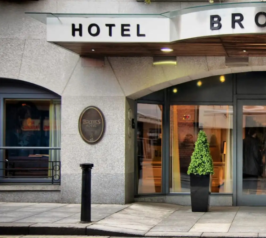 Brooks Hotel - Kinnso