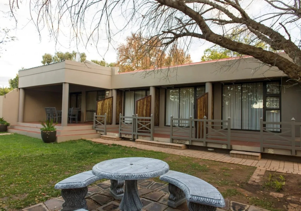 The Suburban - Kinnso