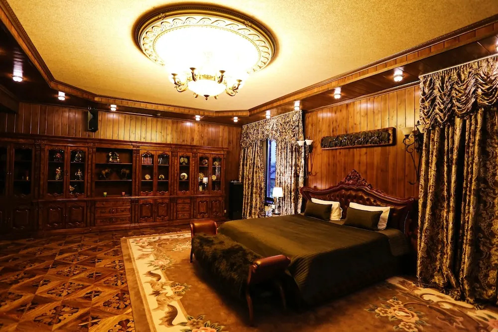 Banniy Klub Shangri-La - Москва - цены, бронирование, отзывы, фото ...