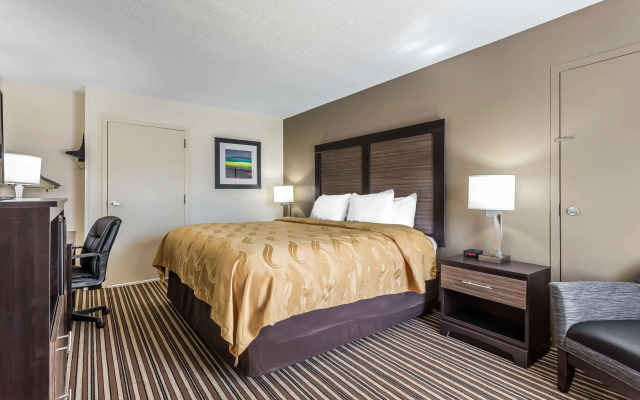 Quality Inn Pinehurst Area in Aberdeen — Book now on ZenHotels.com