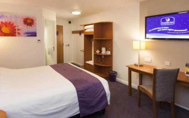 Premier Inn Glasgow (Motherwell) 3* in Motherwell 20 reviews of the ...