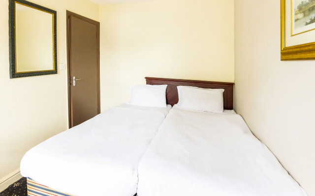 OYO Old Oak Tree Inn 2* in London 57 reviews of the hotel, room photos ...