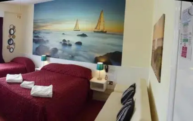 The Regal Hotel in Thornton-Cleveleys 20 reviews of the hotel, room ...