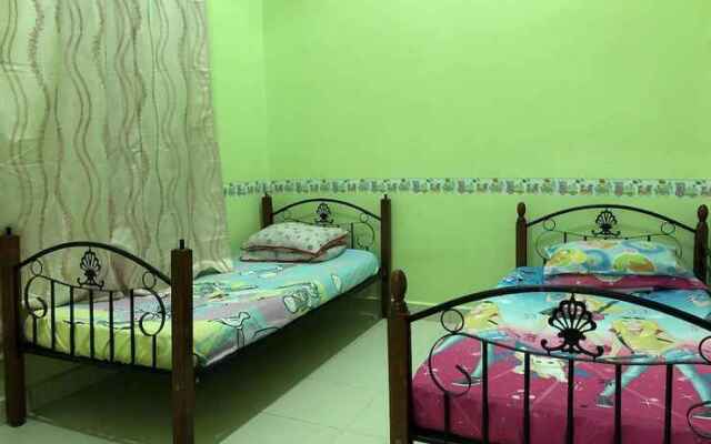 Seri Rendang Homestay Pekan Pahang 3* en Peramu reviews, fotos de la ...