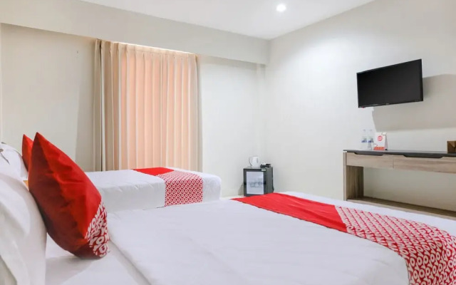 Capital O 893 Grand Pujon View Hotel 1* in Batu reviews, φωτογραφίες ...