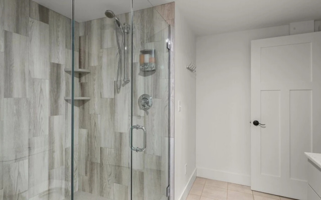 La Pasta At Mad House 4 Bedroom Condo by RedAwning in Mad River Valley ...