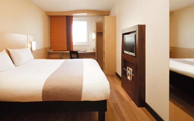 ibis Como 3* in Grandate 118 reviews of the hotel, room photos and ...