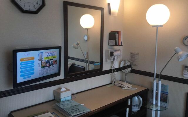 Toyoko Inn Hon Atsugi Station Minami 3* in Atsugi 5 reviews of the hotel, room photos and prices ...