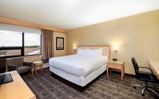 DoubleTree by Hilton Kingston 4* in Kingston 110 reviews of the hotel ...