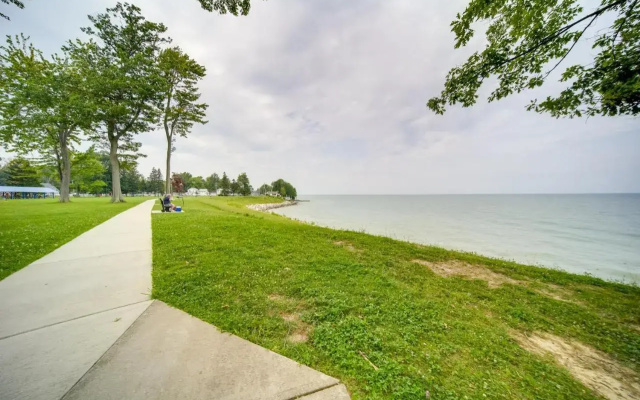 Pet-friendly Lake Erie Cottage - Walk to the Water in Geneva-on-the ...