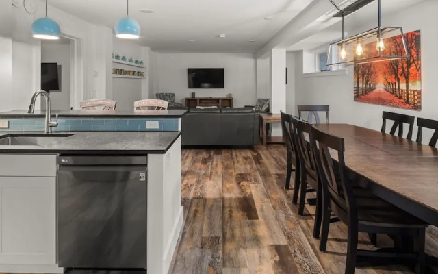 La Pasta At Mad House 4 Bedroom Condo by RedAwning in Mad River Valley ...