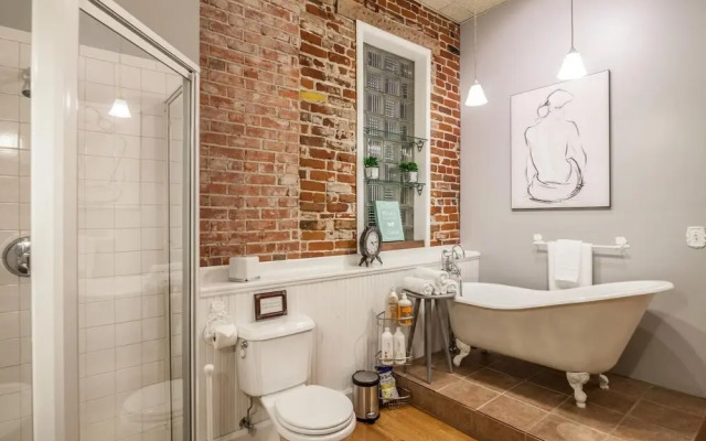 FireHouse Alley Elegant Loft-Style Retreat in Fort Collins — Book now ...