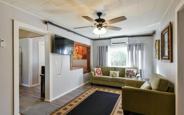 Downtown House- IN Historic Branson - Awesome Location!! Discounted ...