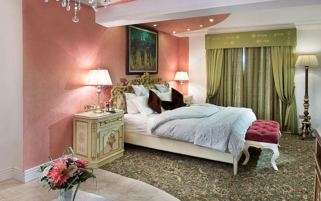 House of splendor Boutique Hotel in Ikeja — Book now on ZenHotels.com