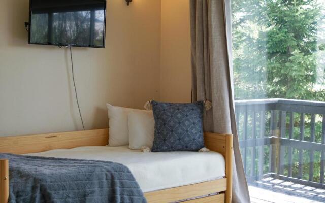 JHRL - Slope-side Four Seasons 1 #1 Condo - Walk to Tram in Teton ...