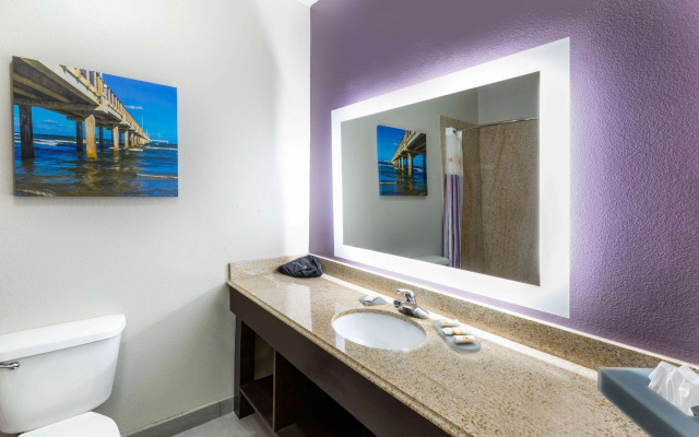 La Quinta Inn & Suites by Wyndham Port Lavaca فيبورت لافاكا — احجز الآن ...