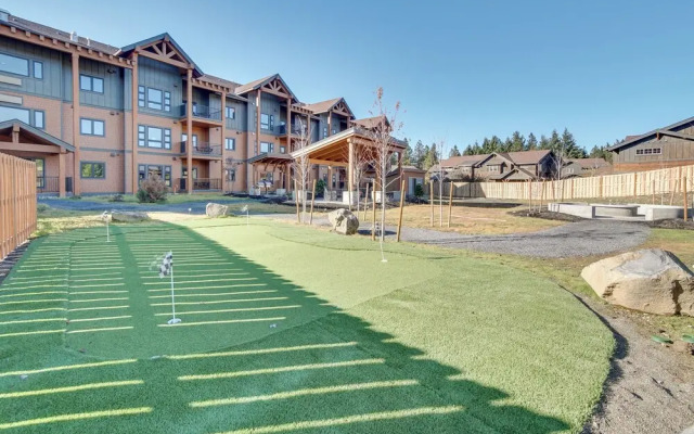 Suncadia Resort Condo: Balcony & Golf Course Views in Cle Elum — Book ...