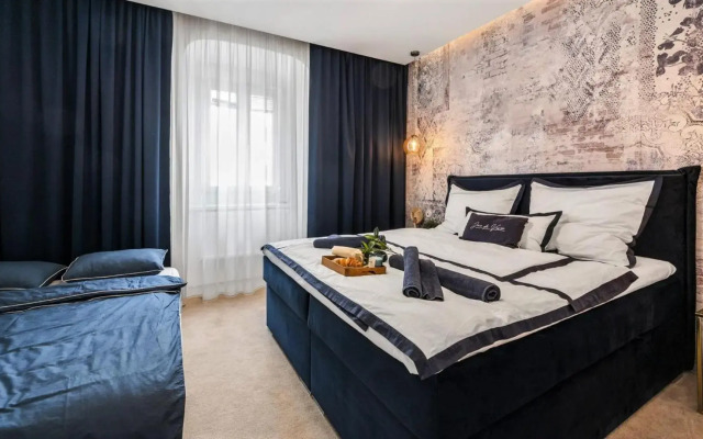 NEW Design & High Standard Apt from 16th Century in Old Town in ...