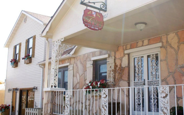 20 Best Hotels in Ava 2026 from $ 68 - Book Now on ZenHotels.com