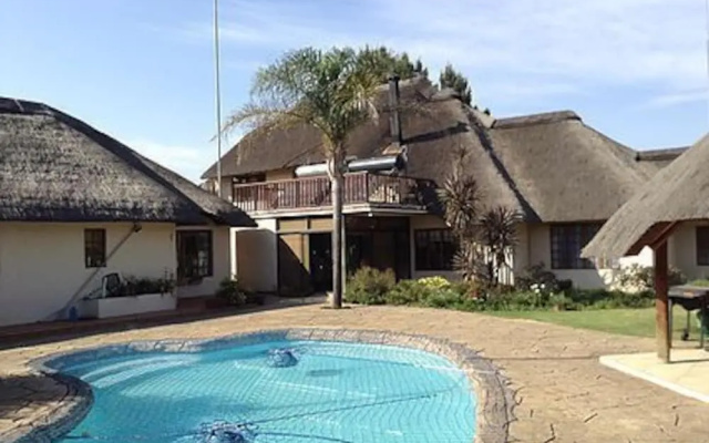 12 on Vaal Drive Guesthouse in Sebokeng 2 Bewertungen des Hotels ...