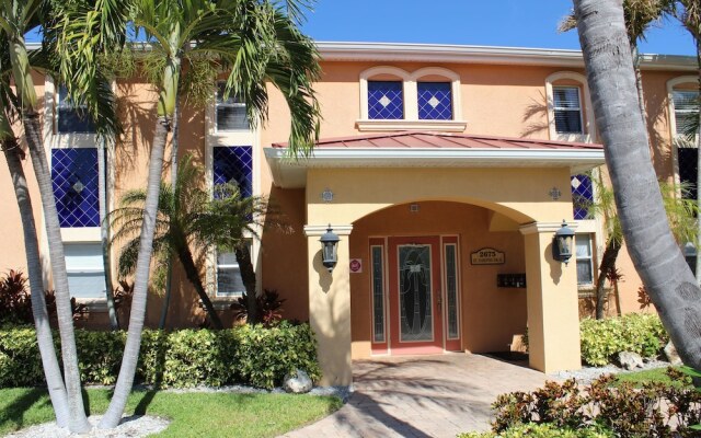 Cozy Conch at Coconut Villas of Dunedin - Two Bedroom Condo in Dunedin ...