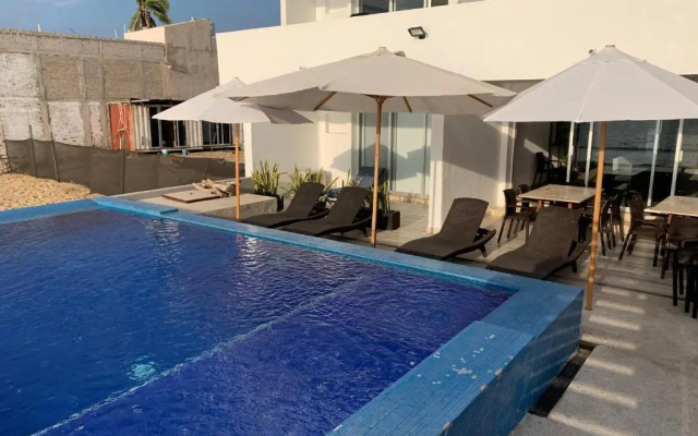 1 Habitacion Loft A Pie De Playa Con Alberca Ideal Parejas in ...