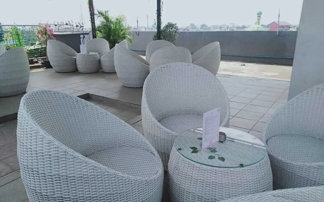 DAIMA Syariah Mansion Tebet 3* in Jakarta reviews, room photos and ...