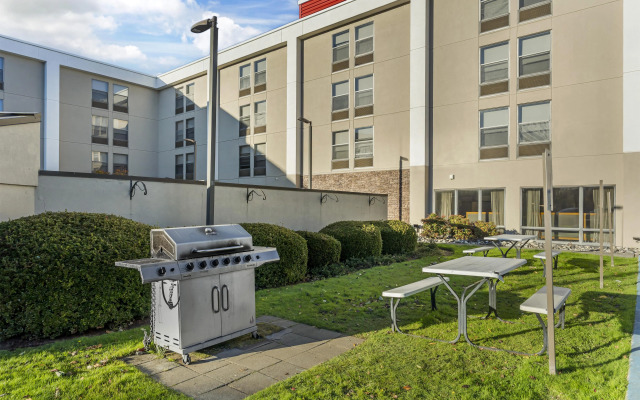 Best Western Plus Bellingham in Bellingham — Book now on ZenHotels.com