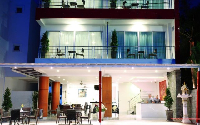 One World One Home Naiharn Hotel 3* в Равае 5 отзывов об отеле, цены и ...