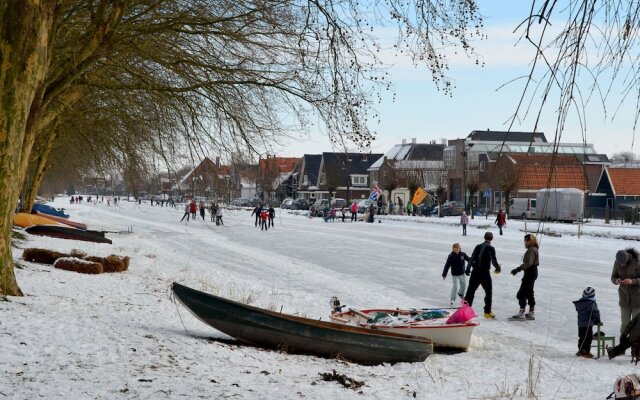 Comfy Holiday Home with Fenced Courtyard in Edam near Center in Edam ...