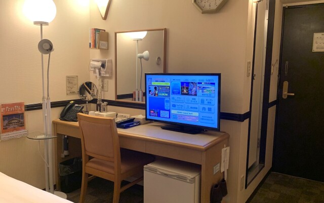 Toyoko Inn Hakata-eki Minami 3* in Hakata 23 reviews of the hotel, room ...