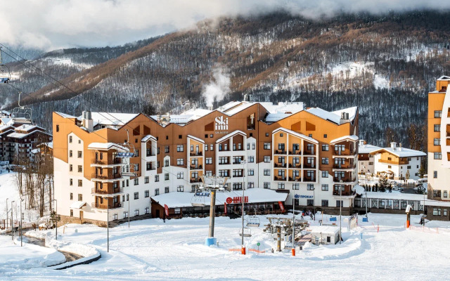 Hotel ski store