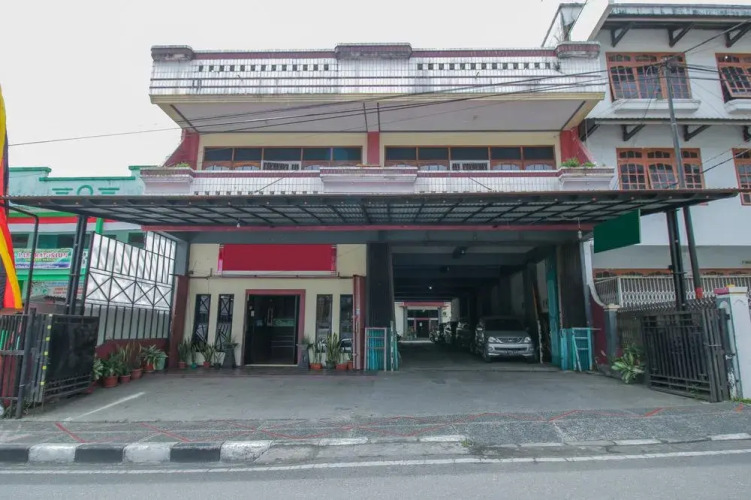 Maison Hotel Bukittinggi - Bukittinggi