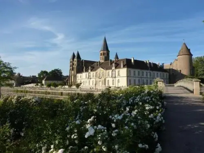 Camping De Matour - Saône-et-Loire