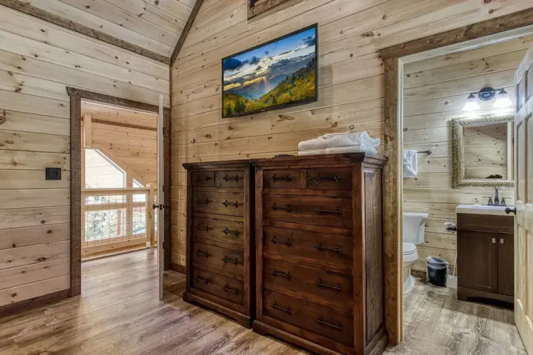 Ern840 - Splashin' Chalet - Brand New Cabin With Indoor Pool! Great Location! 6 Bedroom Cabin By Redawning - Tennessee