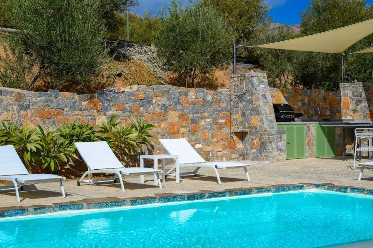 Roots Suites In Crete - Agios Nikolaos