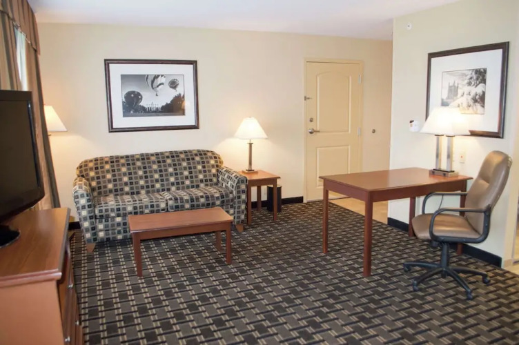 Hampton Inn & Suites Columbia (At The University Of Missouri) - Columbia, MO