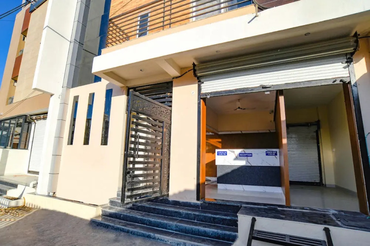 Fabhotel Grand Giriraj - Vijay Nagar