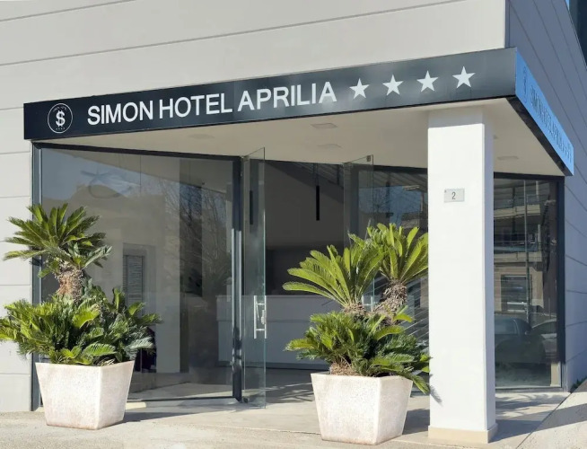 Simon Hotel Aprilia - Aprilia