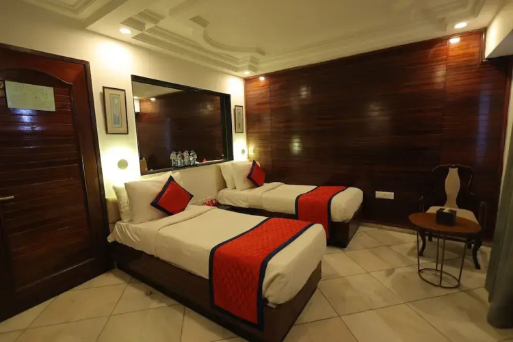 Hotel Kk By Spree Rajkot - 라지코트