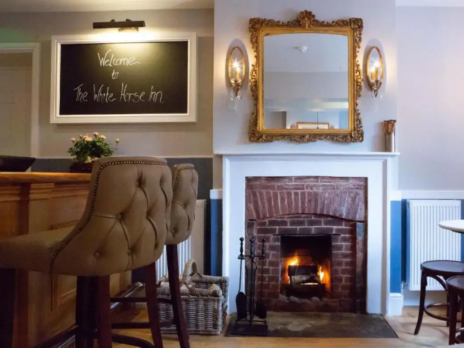 The White Horse Inn - South Downs