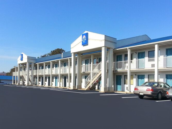 Smokies Motel - Sevierville, TN