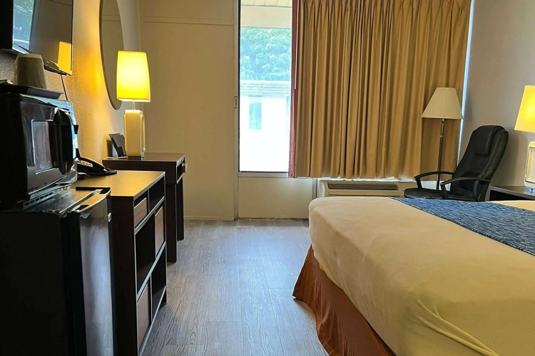 Travelodge By Wyndham Carlisle North - Carlisle, PA