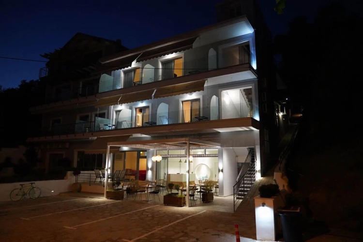Kiperi Exclusive - Ionian Islands
