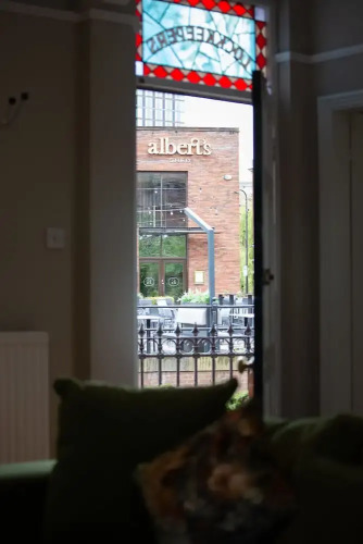 Lock Keepers Cottage - Detached House In The City - Manchester